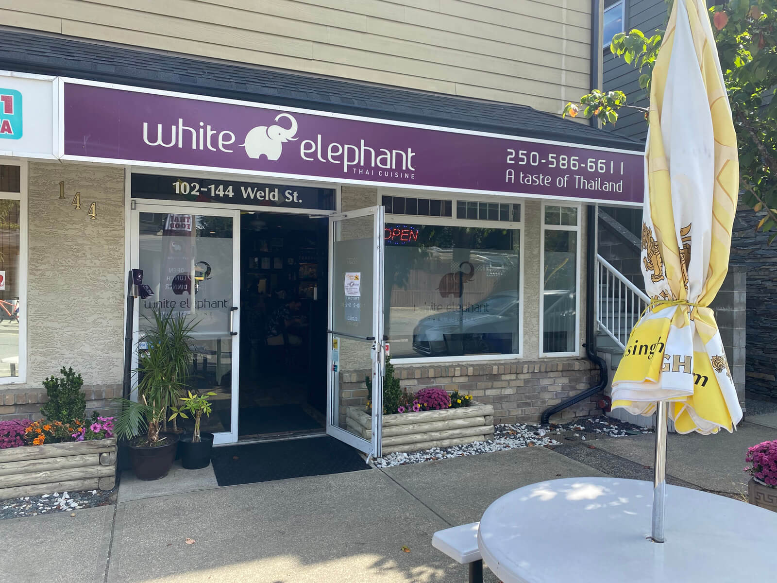 White Elephant Restaurant | PDBA